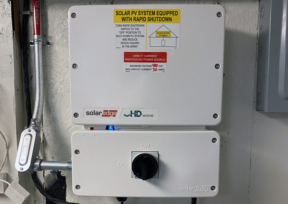 Choosing Between a Central Inverter and Micro-Inverters