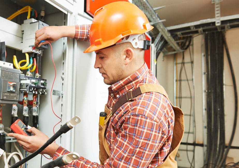 6 Steps For Becoming a Licensed Journeyman Electrician